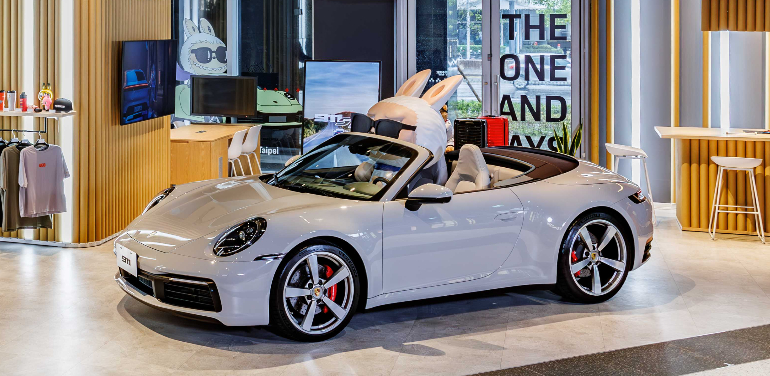 Esquire 國際中文版君子雜誌 - Labubu坐鎮！「Porsche NOW」全新概念店進駐新店裕隆城，顛覆傳統賞車體驗