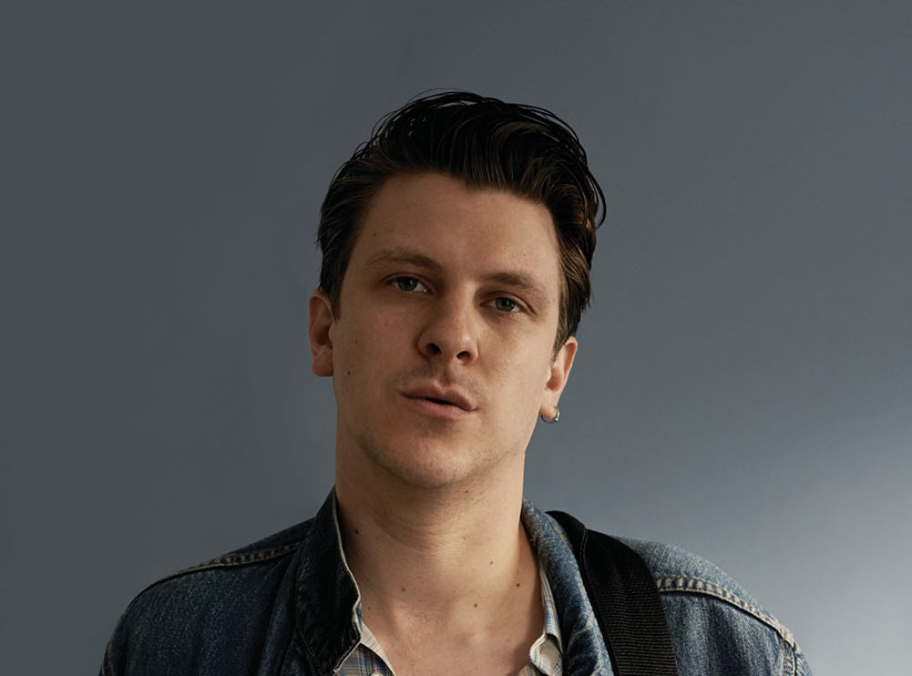 Esquire 國際中文版君子雜誌 - 【Esquire聽音樂】三十而立成大師：Jamie T《Trick》
